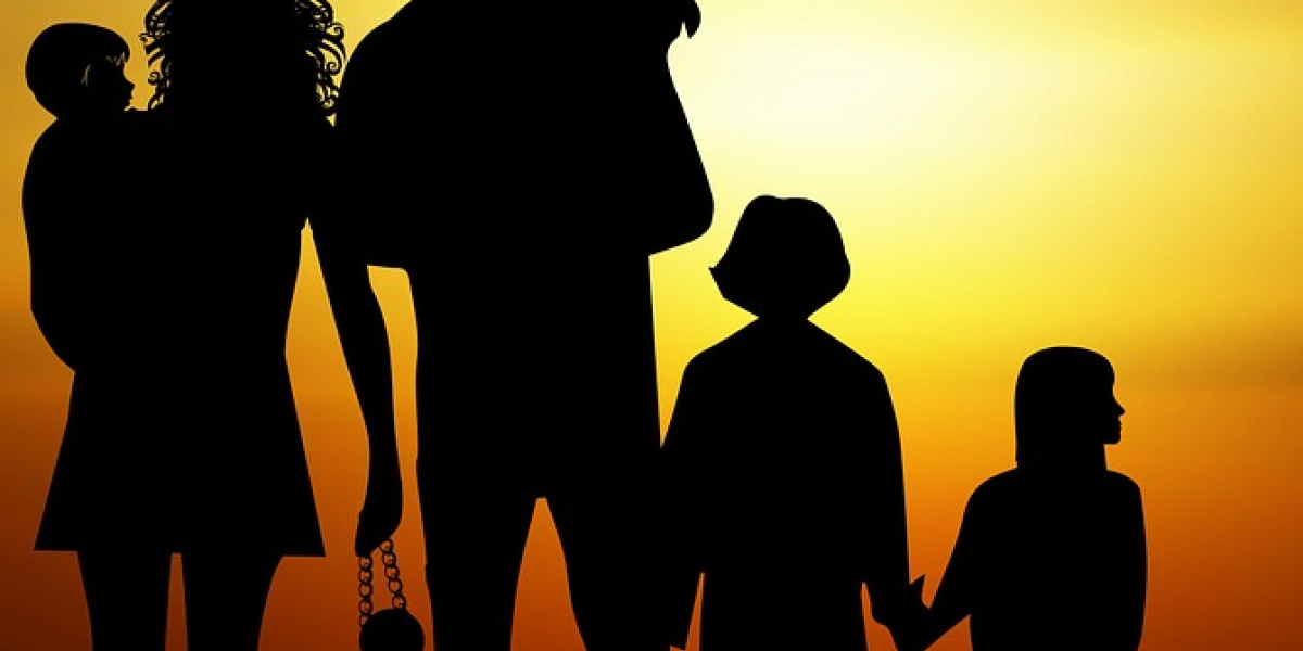 Why Socialism Promotes "Free Love" Over Family | Mises Institute