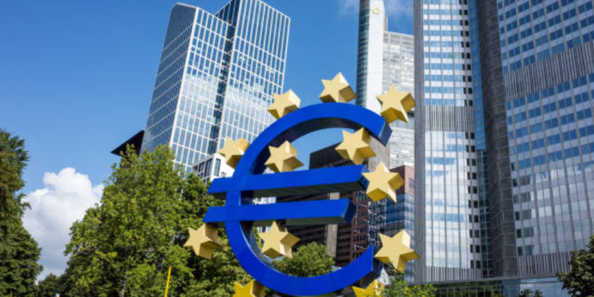 European Central Bank Doubles Down on Ultra-Easy Money | Mises Institute