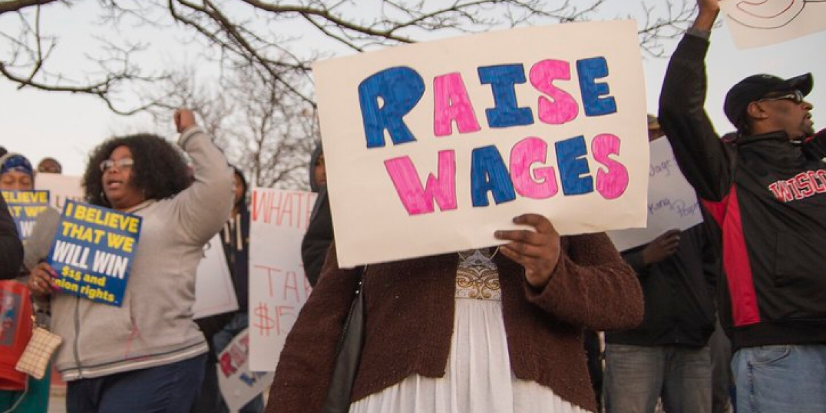 Why the Minimum Wage Is so Bad for Young Workers | Mises Institute